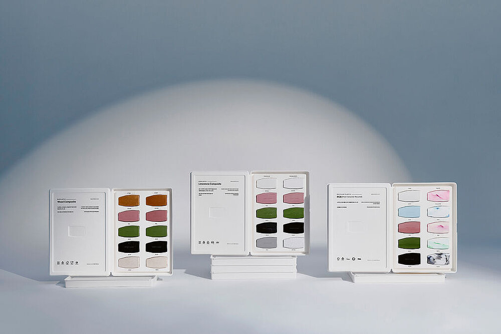 Red Dot Design Award: RESTUDIO CMF Book