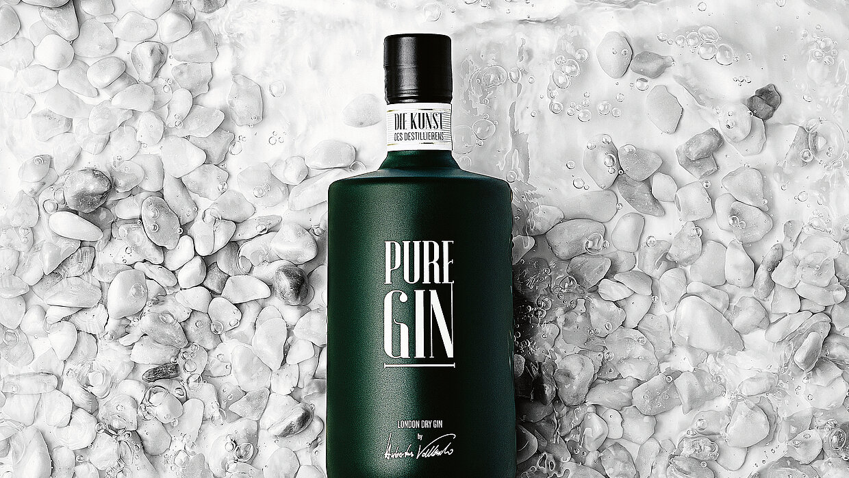 Red Dot Design Award: 64° Reykjavik Distillery – three Icelandic liqueurs