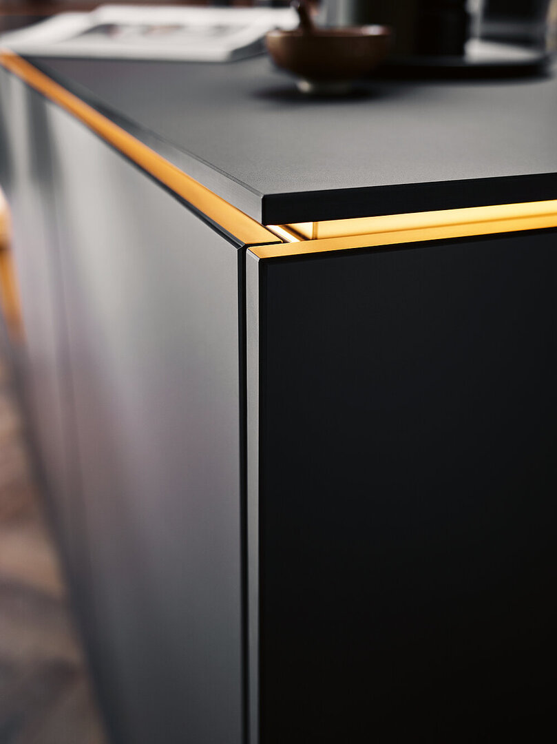 Red Dot Design Award: RAUVISIO crystal Deep Collection