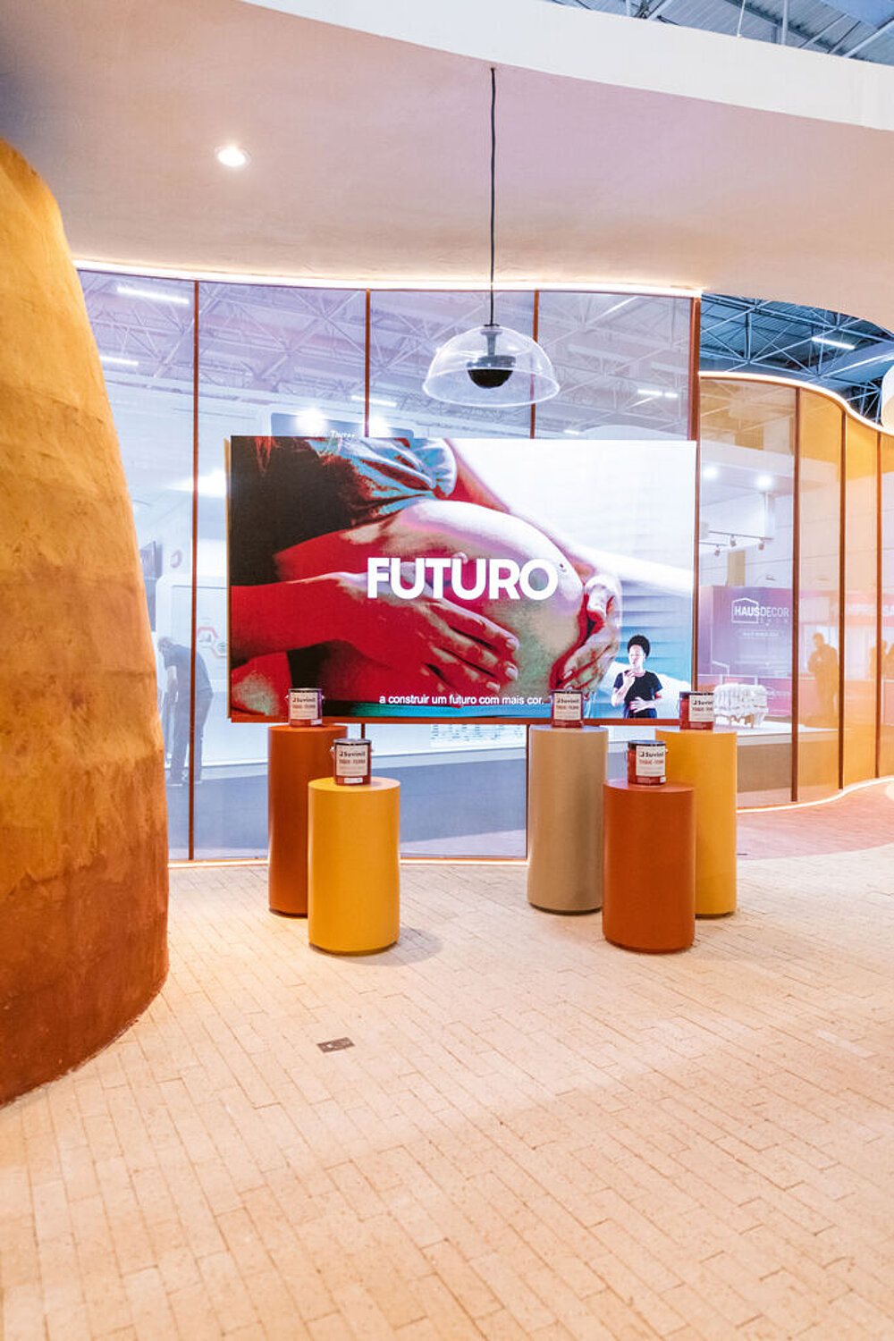 Red Dot Design Award: Suvinil Fair Stand at Haus Decor