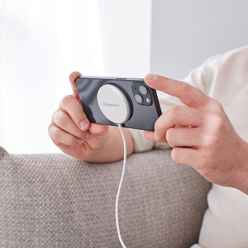 Red Dot Design Award: Magnetic Wireless Charger MB1/MW1