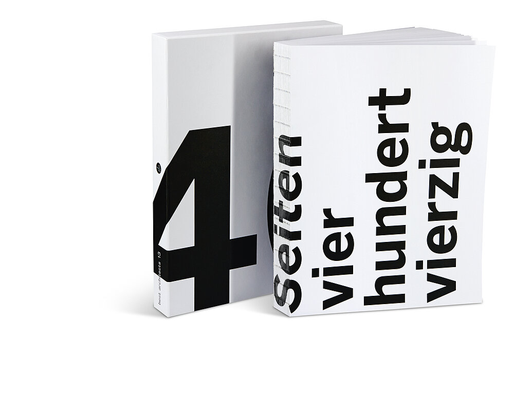 Red Dot Design Award: vier hundert vierzig seiten four hundred forty pages