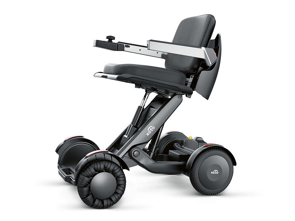 Red Dot Design Award: XSTO Mobility Robot