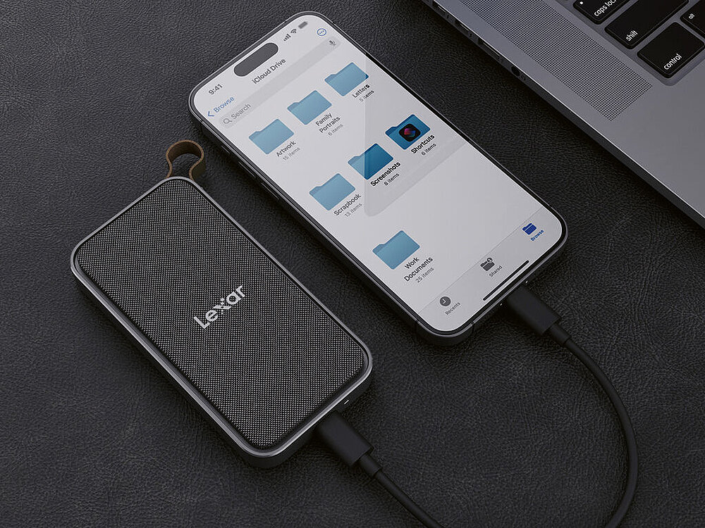 Red Dot Design Award: Lexar Professional USB4 SSD Enclosure