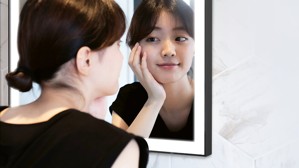 Red Dot Design Award: ILLUMINATED GHOST MIRROR