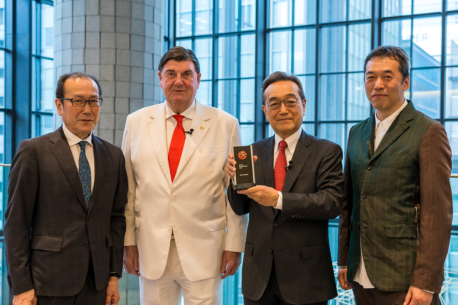 Hiroshi Ishibashi to receive Red Dot: Personality Prize 2023 for ...